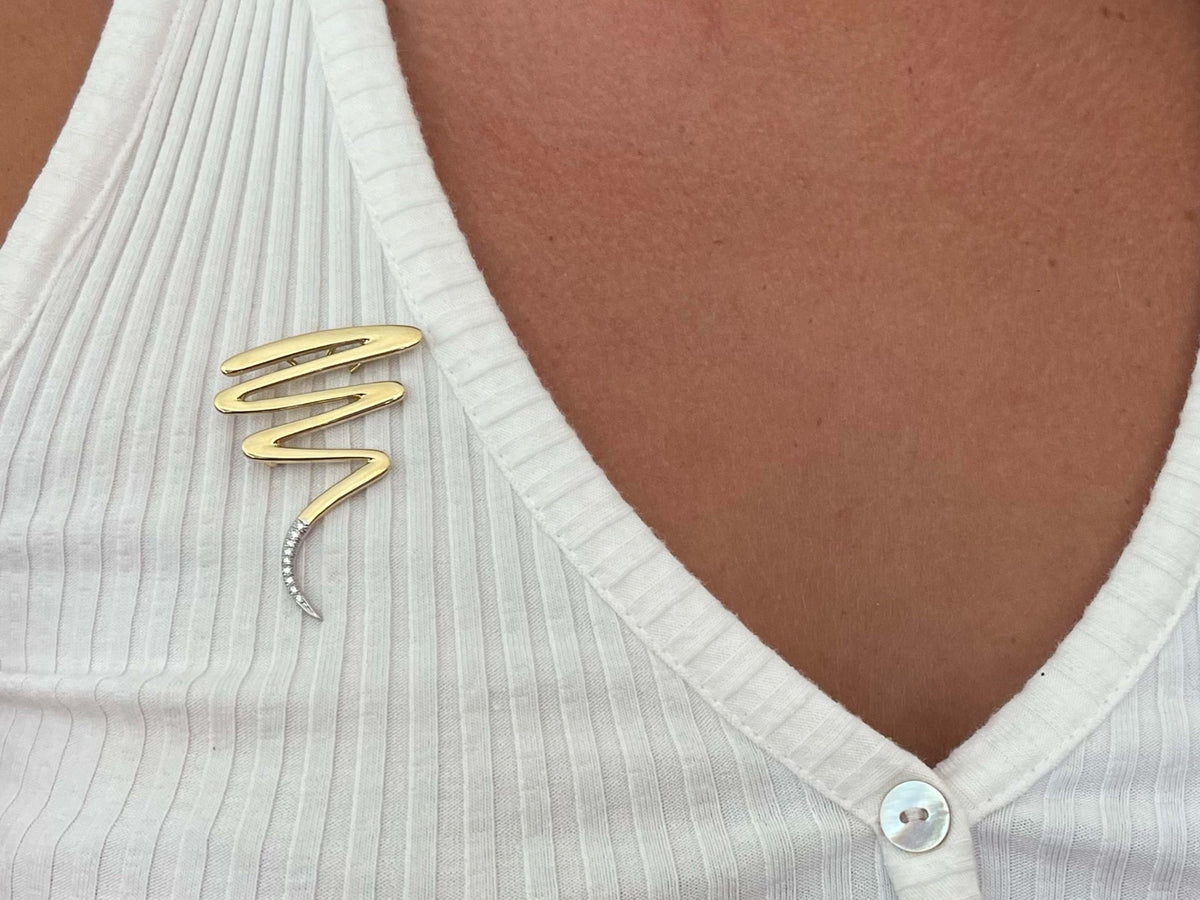 Buy Tiffany & Co. 18k Gold Picasso Diamond Squiggle Brooch Pendant ...